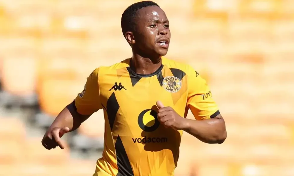 Kaizer Chiefs Extend Nkosingiphile Ngcobo's Contract Until 2027